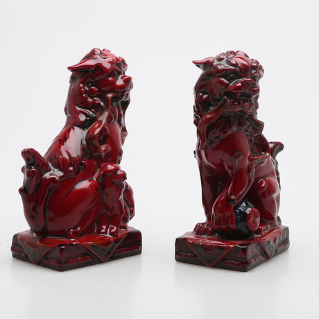 FO-HUNDAR, ETT PAR, ROYAL DOULTON, FLAMBÉ. Keramik & Porslin ...