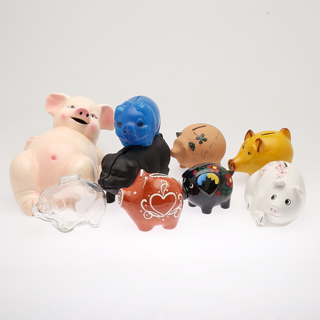 SPARGRISAR, 9 st, glas, porslin, plast, gjutjärn. Övrigt - Övrigt ...