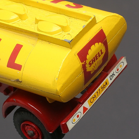 VILMER VOLVO tankbil SHELL. Leksaker - Auctionet