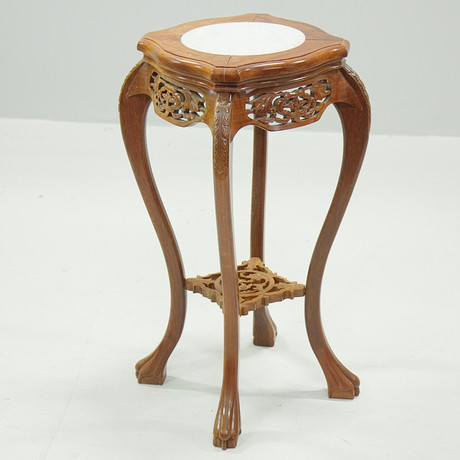 PIEDESTAL, 1900-tal. Möbler - Övrigt - Auctionet