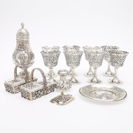 SILVER OBJECTS, 14 PCS, of which 8 goblets, colonial silver ...