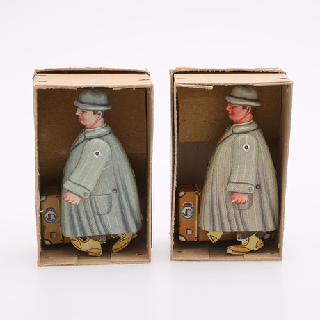 FRITZ VOIGT, hotel guest with suitcase, 2 pcs, lithographed plate ...