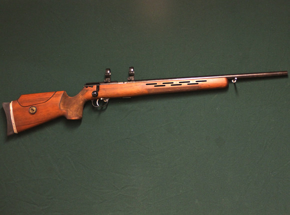 KRICO. 300 DEPORTIVO cal. .22LR. Armas con licencia - Rifles - Auctionet