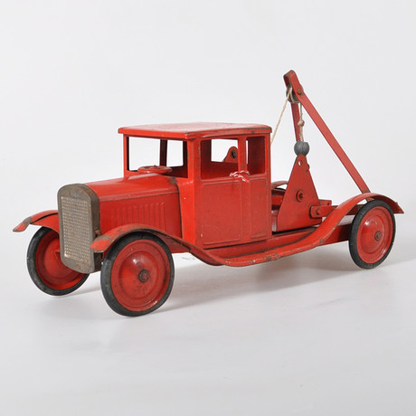 TRIANG LORRY BREAKDOWN LORRY PRE WAR PRESSED STEEL. Leksaker - Auctionet