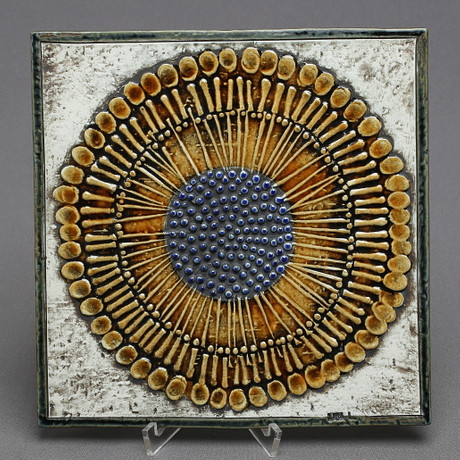 LISA LARSON. Wall plaque, stoneware, "Sunflower" from the series Unik ...