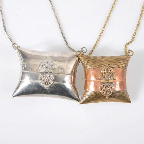 Victorian British ladies metal mini evening bags with clasps and chains ...
