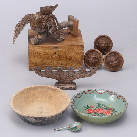 WOODEN OBJECT, STUFFED BIRD, 1900s. Folk art - Other - Auctionet