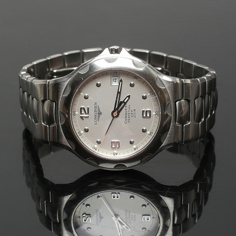 ARMBANDSUR, Longines, Conquest Perpetual V.H.P (200m). Klockor & Ur ...