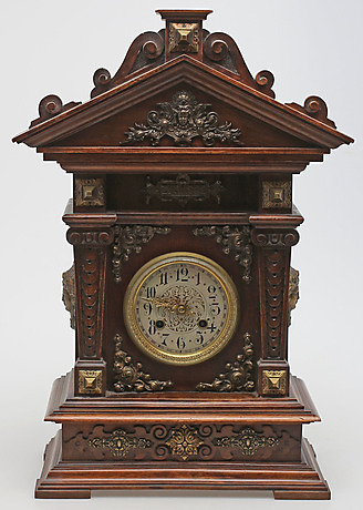 TABLE PENDULUM, Renaissance style, 1800s / 1900s. Clocks & Watches ...