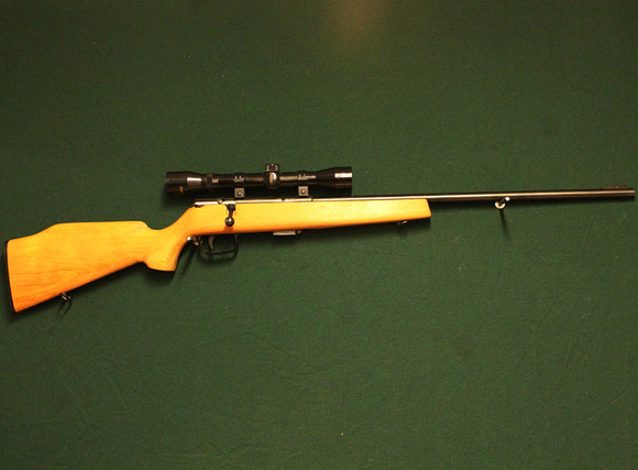 HDF/VOERE. .22 WMR #857989. Licence weapons - Rifles - Auctionet