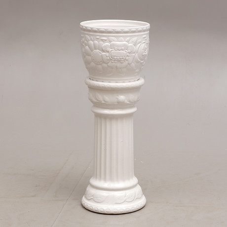 PIEDESTAL OCH YTTERFODER, porslin, Tyskland. Keramik & Porslin ...