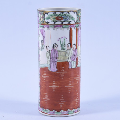 VAS, porslin, Kina, 1900-tal. Keramik & Porslin - Orientaliskt - Auctionet