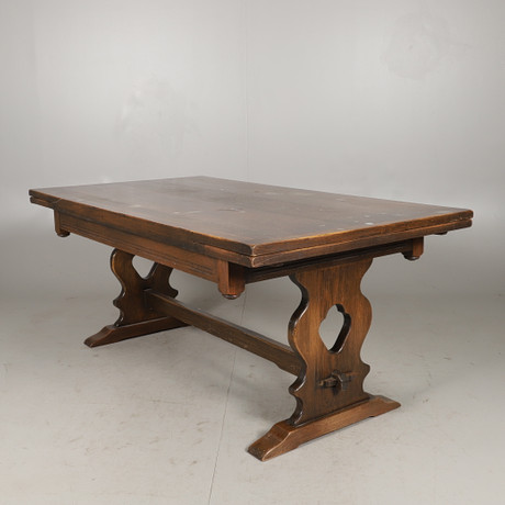 BOCKBORD, ek, 1900-tal. Möbler - Bord - Auctionet