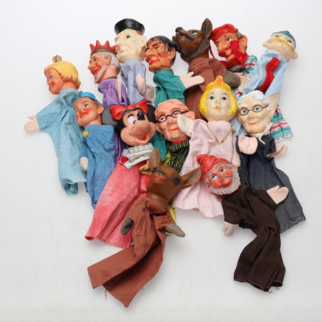 HAND DOLLS, 14 pcs, second half of the 20th century. Toys - Auctionet