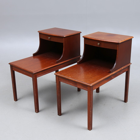 BED TABLES, a pair, mahogany veneer, Svenska Möbelfabrikerna, mid 20th ...