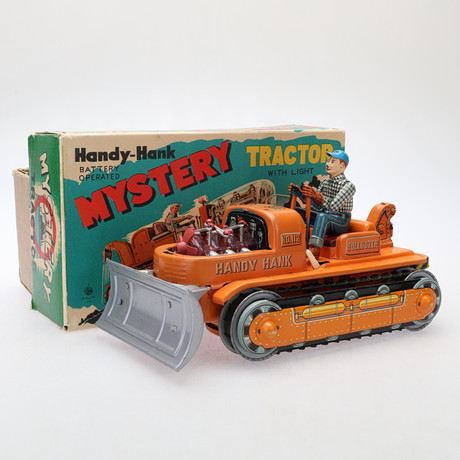 HANDY-HANK - Battery powered Mystery Tractor with lighting. Toys ...