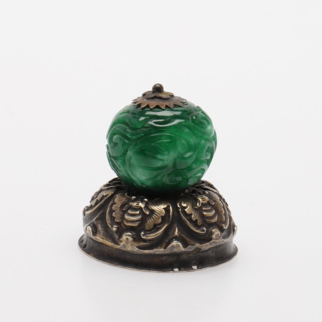 MANDARIN BUTTON. Asiatica - Auctionet