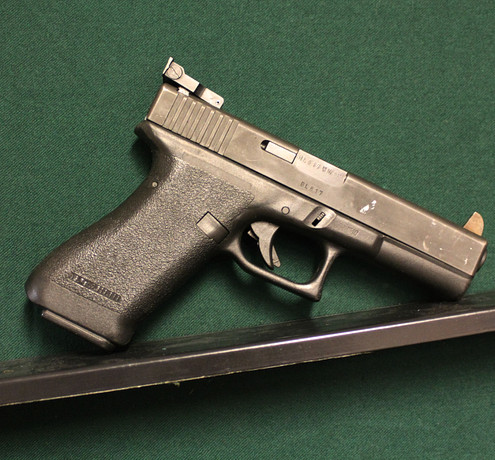 GLOCK. 17 9x19 BL817. Licensvapen - Pistoler - Auctionet
