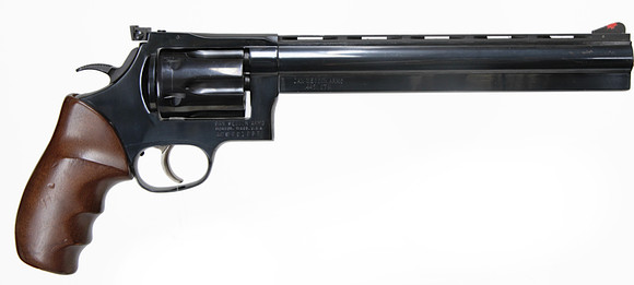 263. REVOLVER, American, Double Action, make Dan Wesson Arms, caliber ...