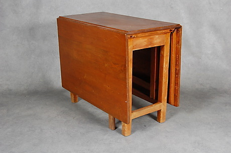 PATCH TABLE, 1800s. Furniture - Tables - Auctionet