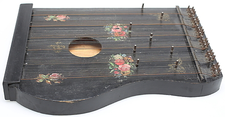 CITTRA, 1900-tal. Samlarföremål - Musikinstrument - Auctionet