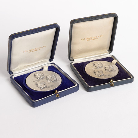 MINNESMEDALJER, 2 st., silver, Stockholms Enskilda Bank 1856-1956 ...