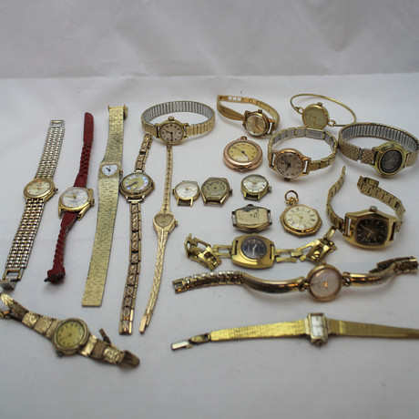 DAMARMBANDSUR parti samt 2 fickur. Klockor & Ur - Armbandsur - Auctionet