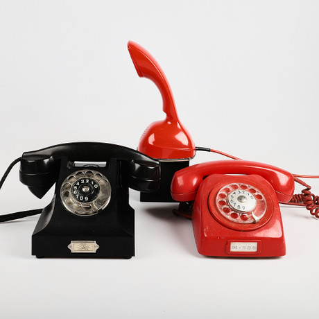 TELEFONER, 3 stycken, bakelit och plast, Televerket, 1930-70-tal ...
