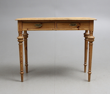 DESK. Furniture - Tables - Auctionet