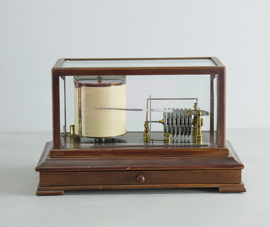 BAROGRAF, 1900-tal. Samlarföremål - Teknika & Nautika - Auctionet