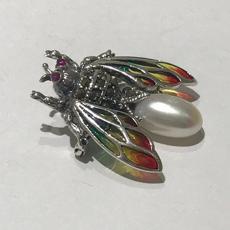 RUBIN & PÄRLA INSEKT BROSCH. Smycken & Ädelstenar - Broscher & Hängen ...