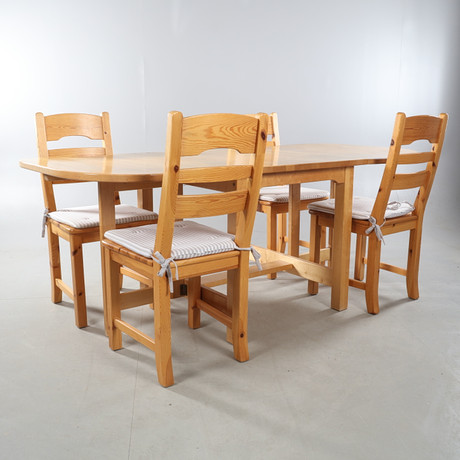 KITCHEN TABLE with flaps and 4 CHAIRS, late 1900s. Furniture - Dining ...