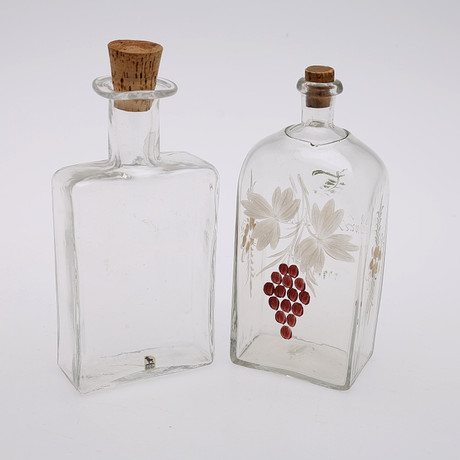SNAP BOTTLES, 2 pcs, one of which is from the 19th century. Glass ...