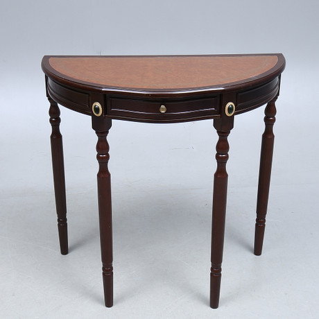 HALF-CRESCENT TABLE, with drawer in the edge, English style, 2000s ...