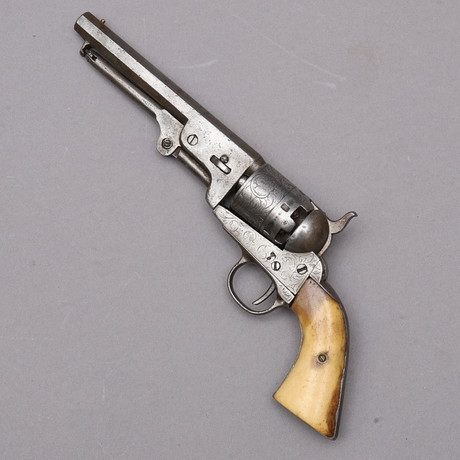 BLOCK LOCK REVOLVER, Colt navy 1851, with treasure box. Weapons ...