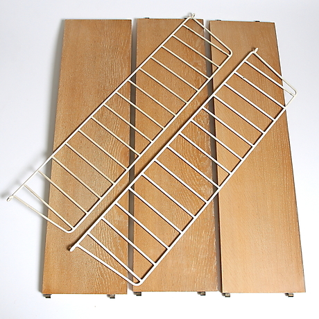 STRINGHYLLA, ek, 1950/60-tal. Möbler - Skåp & Hyllor - Auctionet