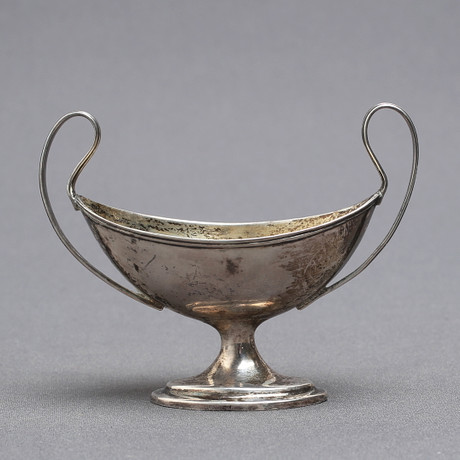 SALT DISH, silver, 19th century. Silver & Metals - Silver - Auctionet