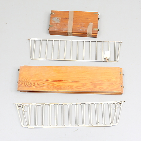 STRINGHYLLOR, 2 st, 1950/60-tal. Möbler - Skåp & Hyllor - Auctionet