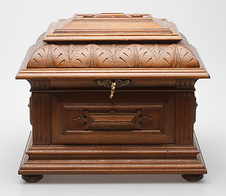 JEWELERY BOX, oak, renaissance, around 1900. Miscellaneous ...