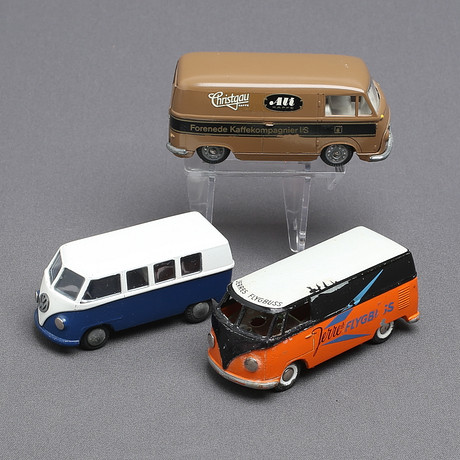 TEKNO 3 buses, VW Jerres airport bus and one blue / white, Ford ...
