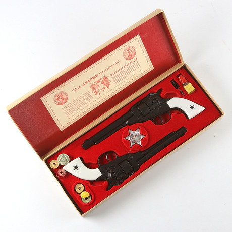 REVOLVERS, a pair, replica, "The Apache", Remington. 20th century ...