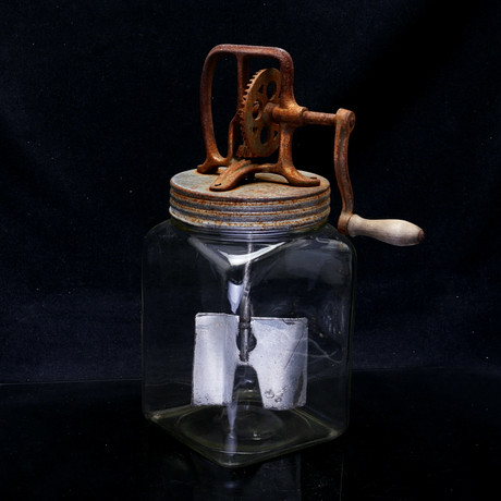 VISP MED GLASBURK, glas/metall, 1900-talets första hälft. Övrigt ...