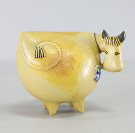 LISA LARSON. Figurine, stoneware, cow, from the series "Stora Zoo ...