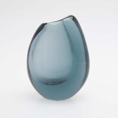 VICKE LINDSTRAND. VAS, GLAS, KOSTA. Glas - Övrigt - Auctionet