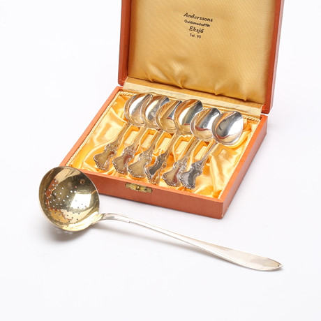 SILVER ITEMS, 7 parts, weight approx. 184.1 grams. Silver & Metals ...