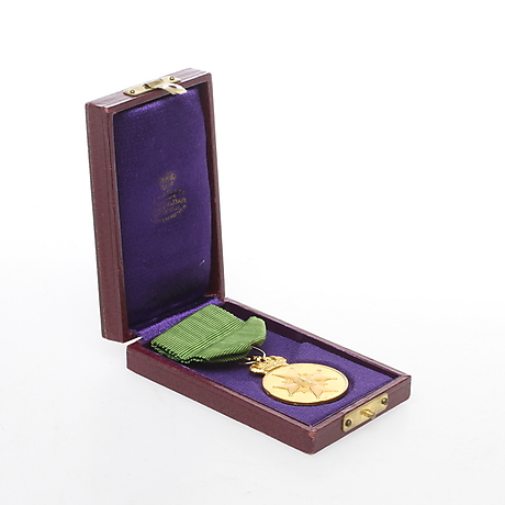 THE VASE MEDAL, 18k / 23k gold, 8th size, 1948. Coins, Medals & Stamps ...
