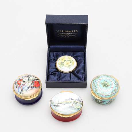 FOUR SMALL ENAMEL BOXES. Silver & Metals - Other metals - Auctionet