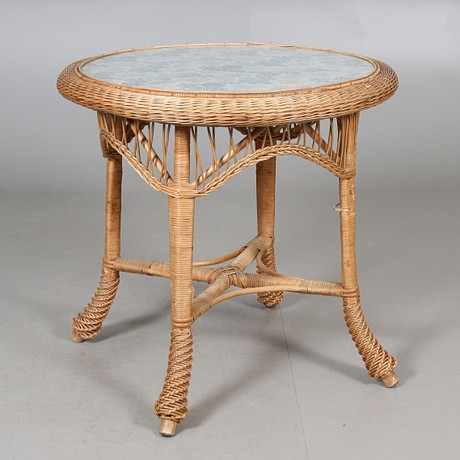 BORD, rotting, 1900-talets senare del. Möbler - Bord - Auctionet