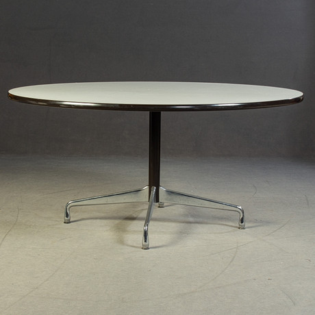 CHARLES & RAY EAMES. Vitra/Herman Miller, matbord 'Segmenterat bord' Ø ...
