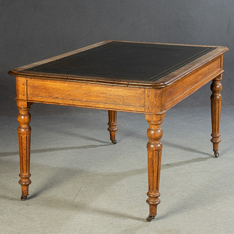 Desk, England, 19th century. Furniture - Tables - Auctionet